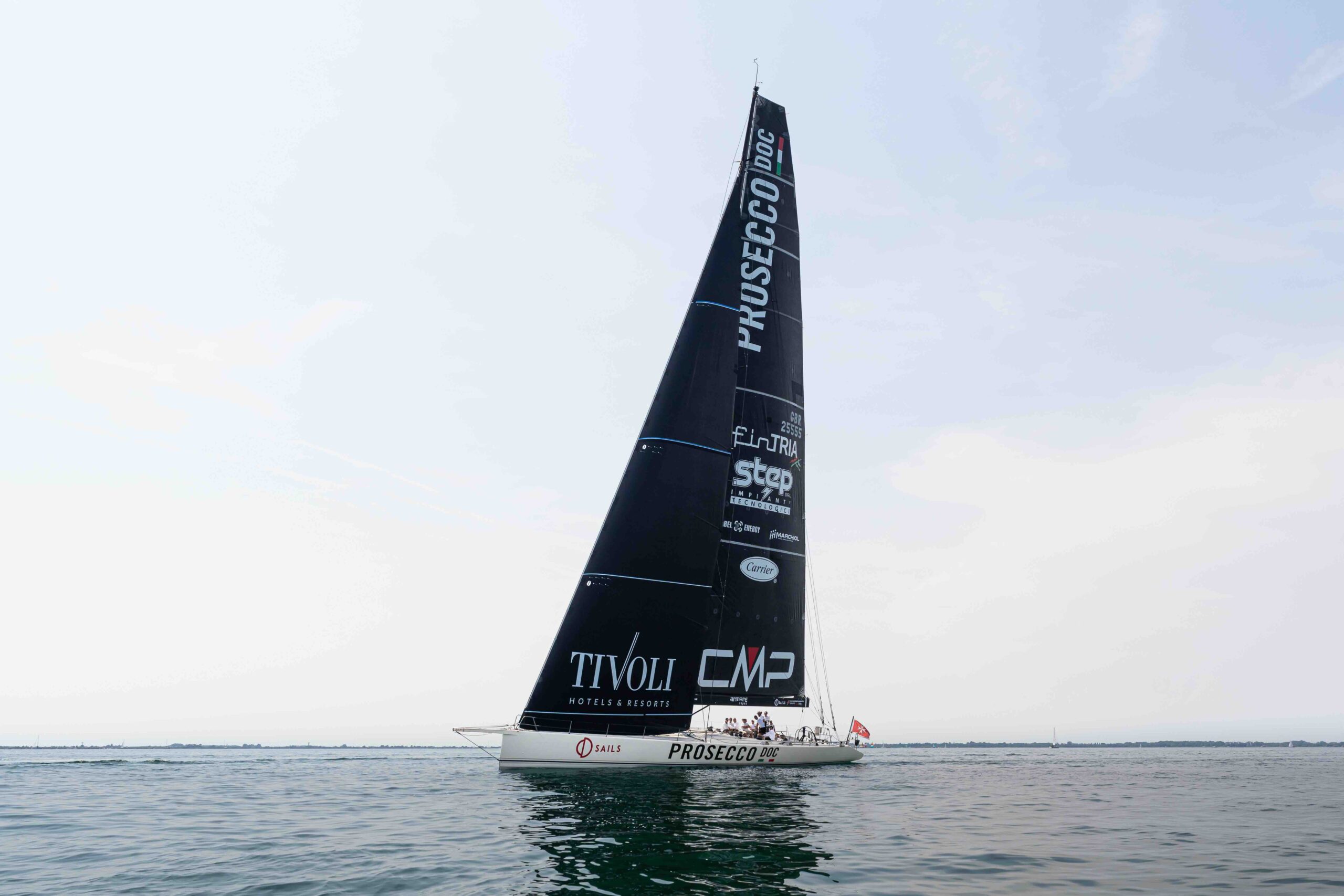 Prosecco DOC Shockwave³ debutta alla Brindisi-Corfù 2026: il Maxi Yacht ...